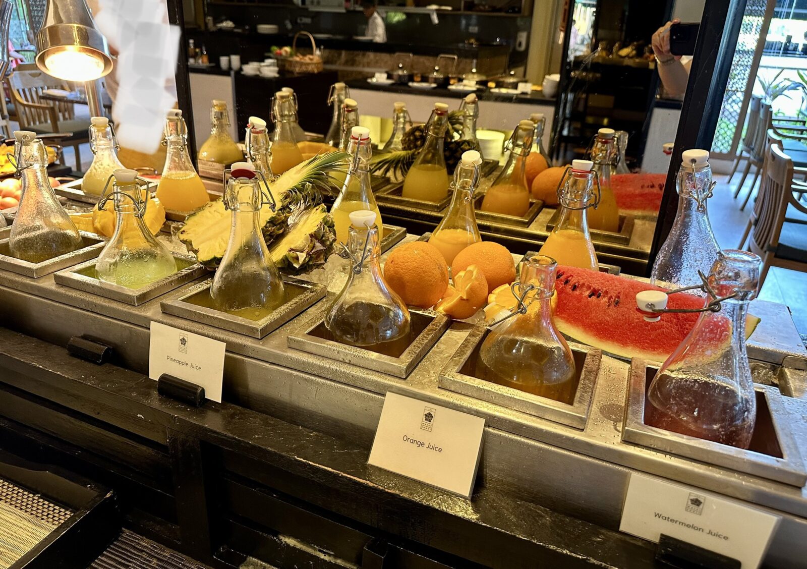 【バンヤンツリー・プーケット宿泊記（後編）】The Watercourtでの朝食ブッフェを紹介〜南国フルーツとスパークングワインを堪能 ...