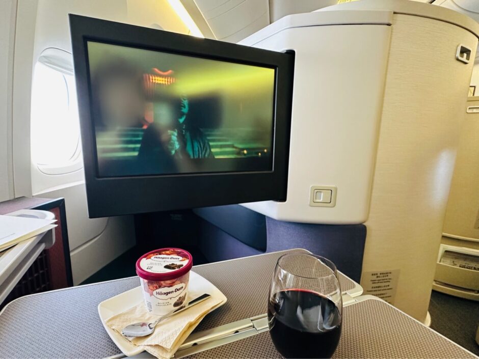 【台北旅行】復路フライトはBA特典航空券でキャセイビジネスクラスに搭乗 | むらさきマイラー夫婦が行く！