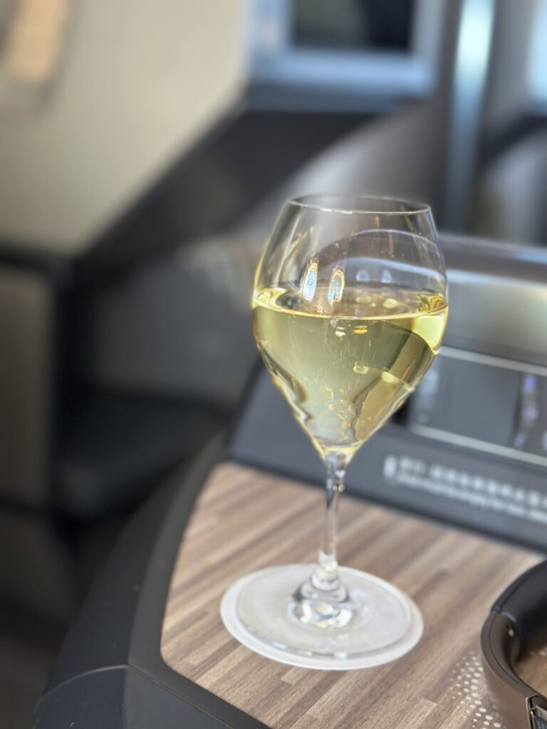 アラスカ航空マイルで行くスターラックス航空ビジネスクラス（KIX→TPE）バリ島旅行のおまけ特典フライト | むらさきマイラー夫婦が行く！